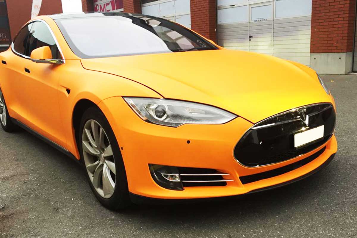 Covering Tesla - MC Group - Réalisations publicitaires - Suisse